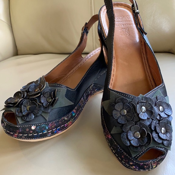 Karyoka | Shoes | Karyoka Black Wedge Sandal Leather Flowers | Poshmark